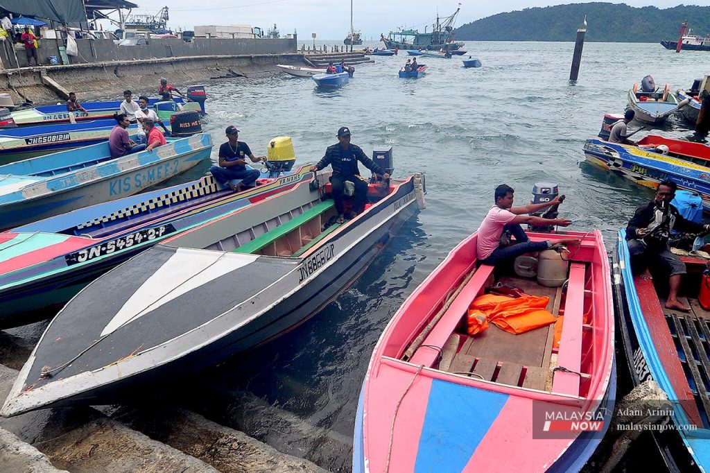 Life on the ocean waves for Sabah’s water villages | MalaysiaNow