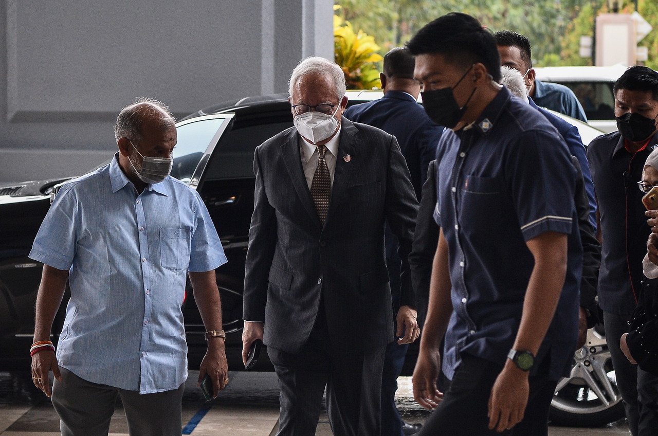 Najib attended London meeting with 1MDB board and PetroSaudi, court ...