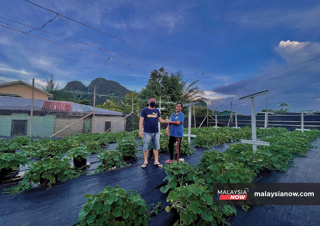 The Bidayuh’s hard good-bye to their native land | MalaysiaNow