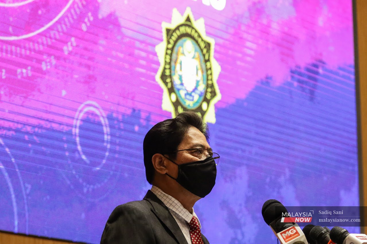 Azam fights back on claims against him, mulls legal action | MalaysiaNow