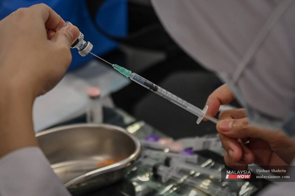 46.6% of adults given booster shot | MalaysiaNow