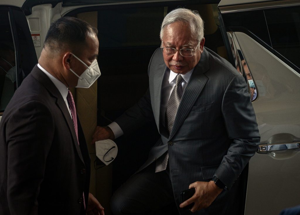 Hakim tarik diri dengar permohonan peguam UK wakili Najib | MalaysiaNow Hakim tarik diri dengar permohonan peguam UK wakili Najib | MalaysiaNow